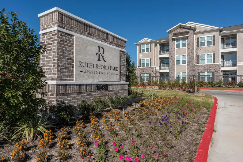 Rutherford Park | Rise Apartments