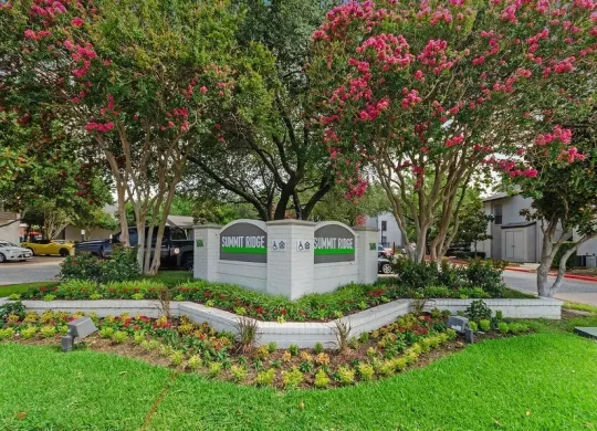 Summit Ridge Arlington | Rise Apartments