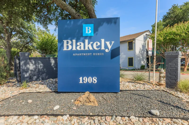 The Blakely Apartments Arlington | Rise Apartments