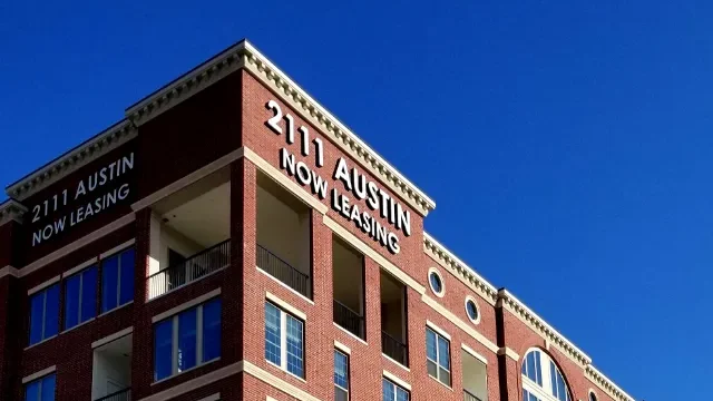 2111 Austin | Rise Apartments