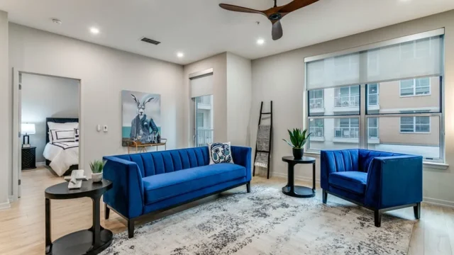 3700M | Rise Apartments