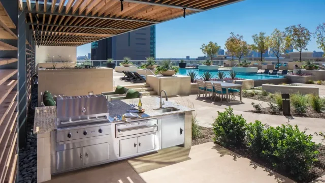 3700M | Rise Apartments