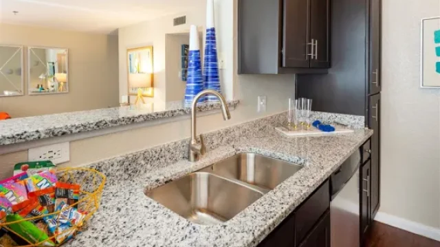 Anchor at South Shore | Rise Apartments