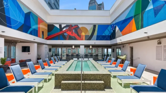 Gables Republic Tower - Dallas | Rise Apartments