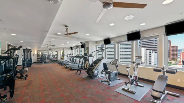 Gables Republic Tower - Dallas | Rise Apartments