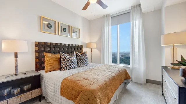 Hanover Post Oak | Rise Apartments