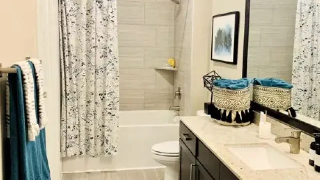 Lenox Reserve | Rise Apartments