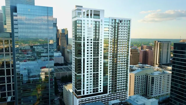 Parkside Residences | Rise Apartments