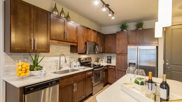 Pearl Midtown | Rise Apartments