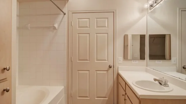 Seville Place Apartments | Rise Apartments